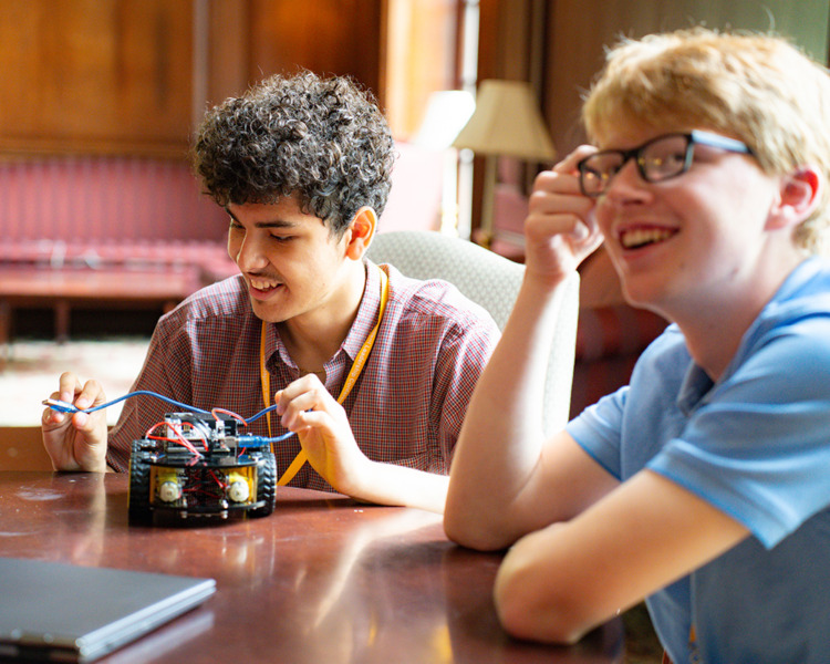 Join our Engineering Programs for High School Students