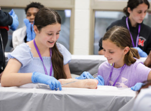 Summer Camp for Middle Schoolers: Build Lasting Friendships